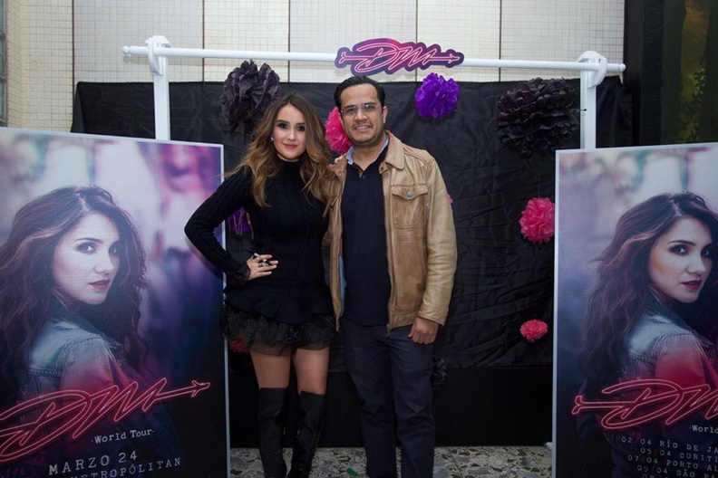 dulce-maria-meet-glamour-2017-037 | RBD Fotos Galeria